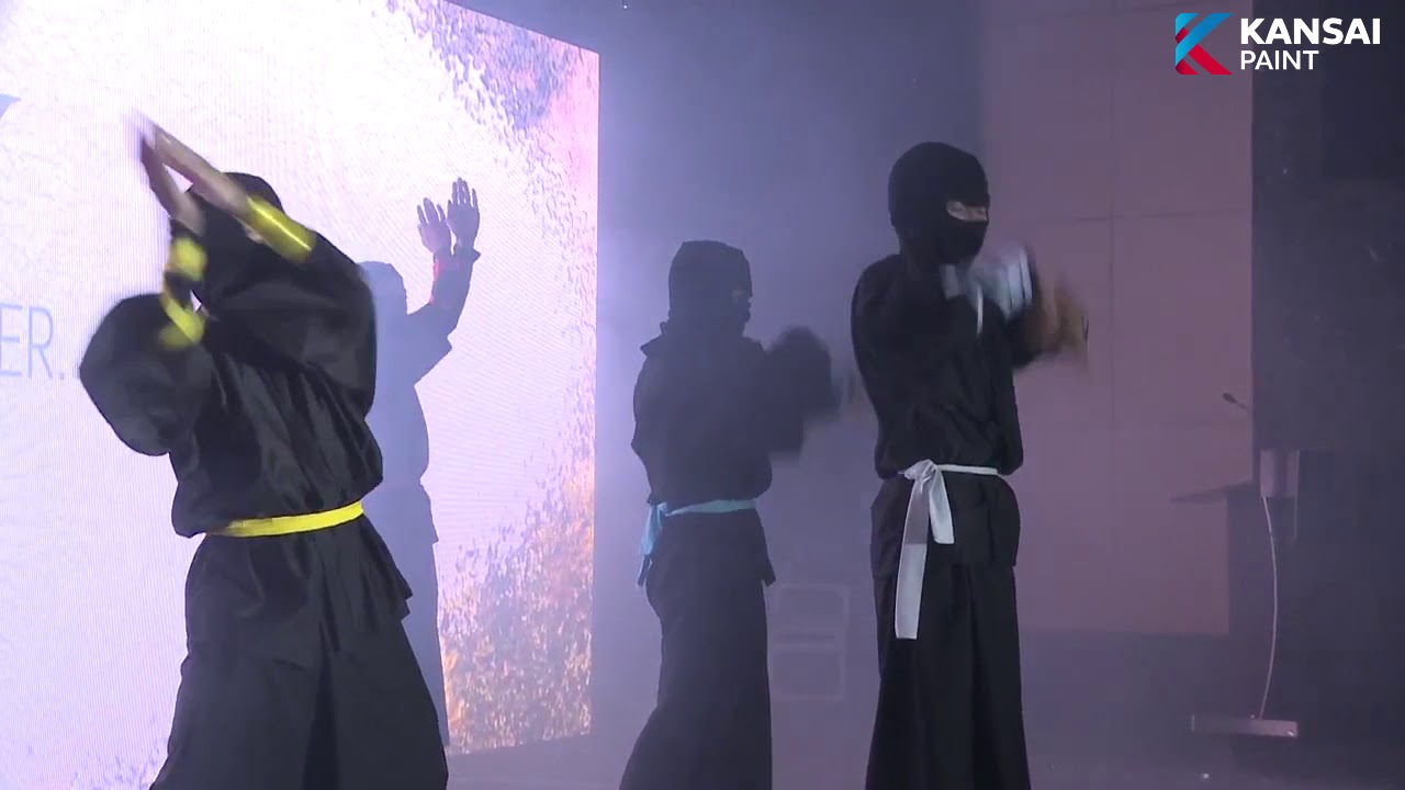 Amazing Ninja Dance| Ninja & Ales Shiquy - Vũ điệu Ninja diệt khuẩn ...