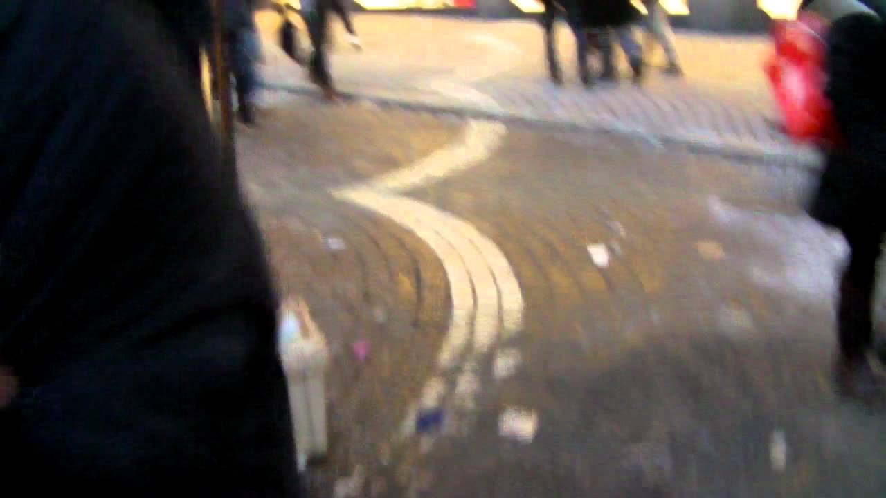 Riesen Reklam . Försök 2 - YouTube