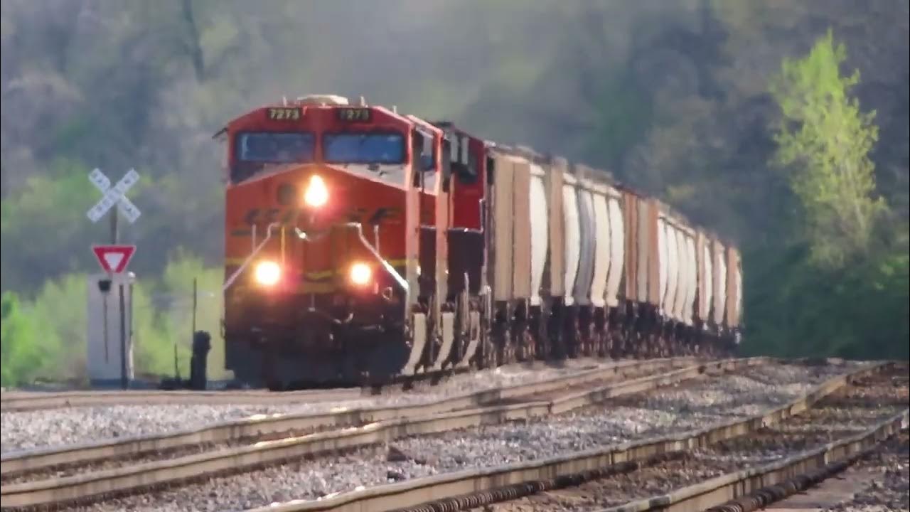 Railfanning the BNSF Marceline Sub in Sugar Creek, MO FT 2 hours late Amtrak with Ex Metrolink ...