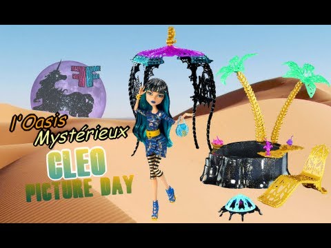 Monster High - Review de l'Oasis Mystérieux et Cleo Picture Day - YouTube