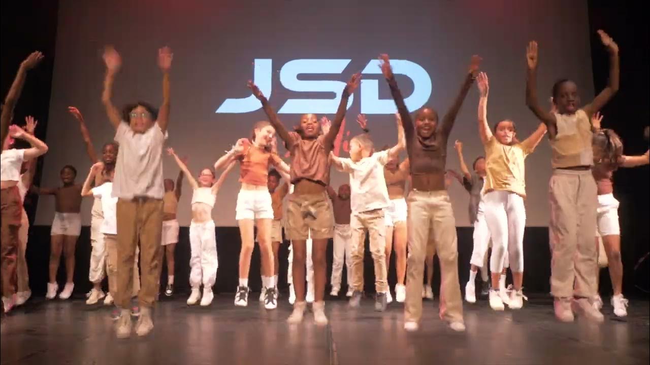 Gala JSD 2023 - Show 2 (CE2-CM2) | Julien Moraux - YouTube