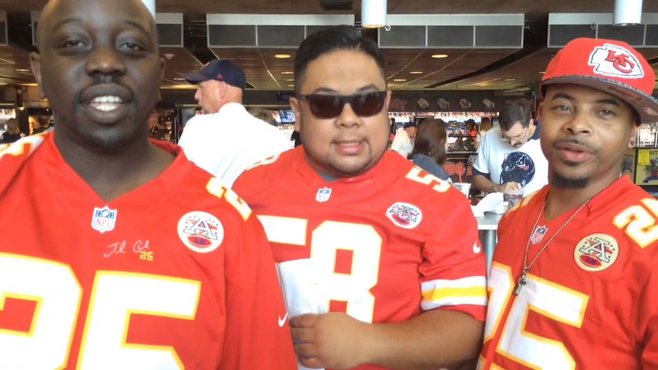 Watch Chiefs Fans Chant And Represent In Houston - YouTube