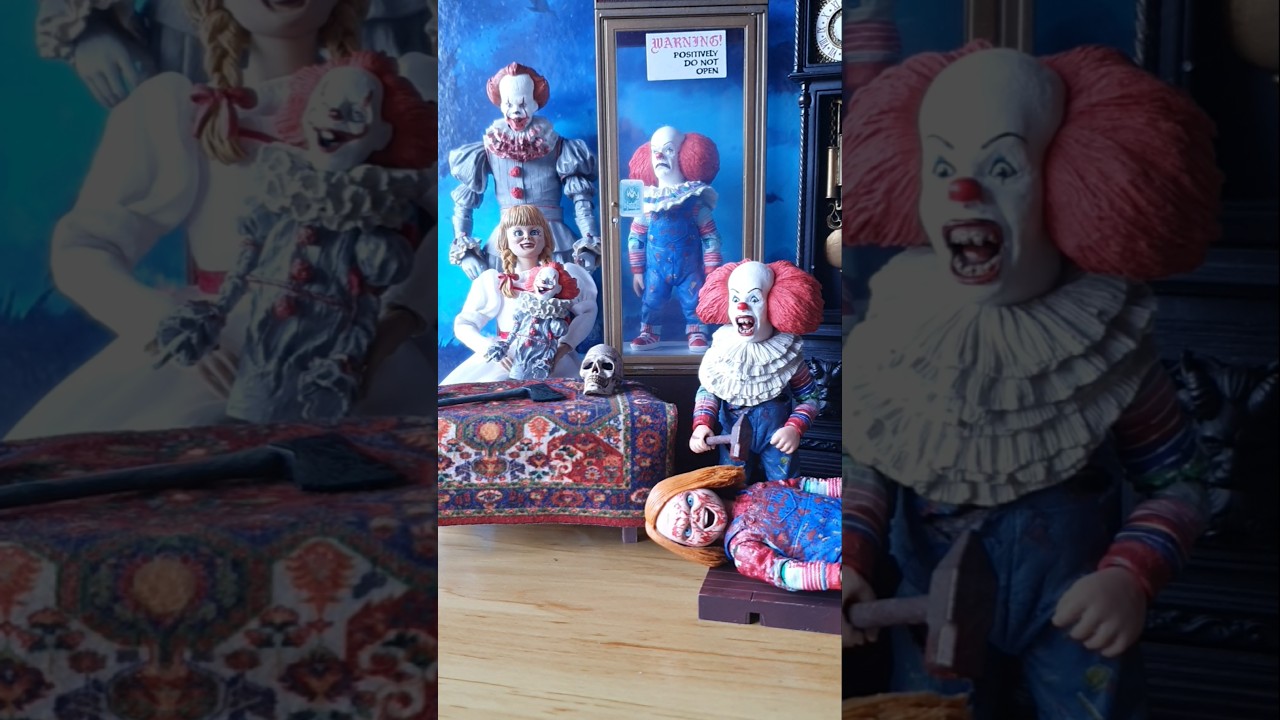 Chucky & Annabelle Vs Pennywise 🎈| NECA Horror Figure Setup 😱