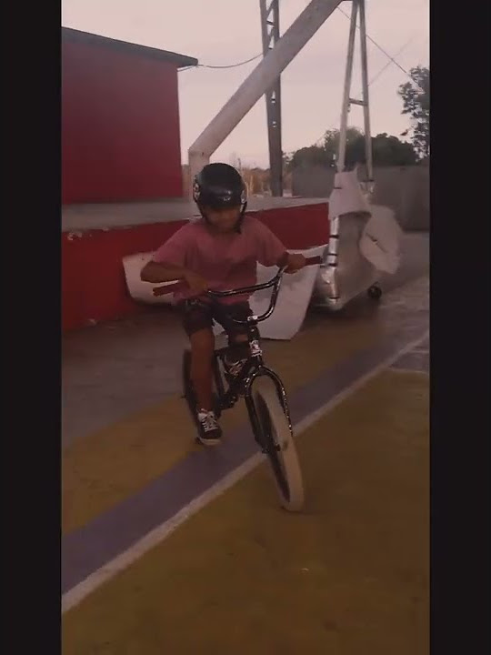 little bmx edit - YouTube