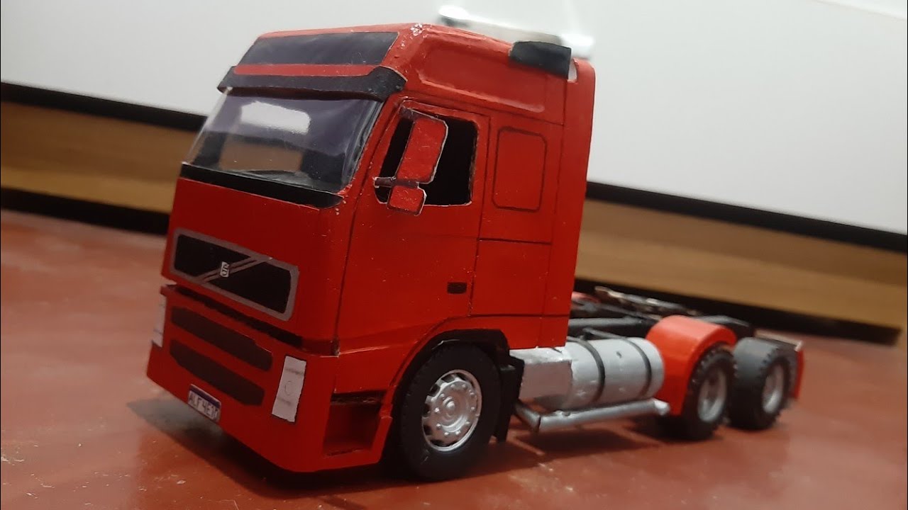Volvo FH 12 de papelão. Volvo FH 12 from cardboard - YouTube