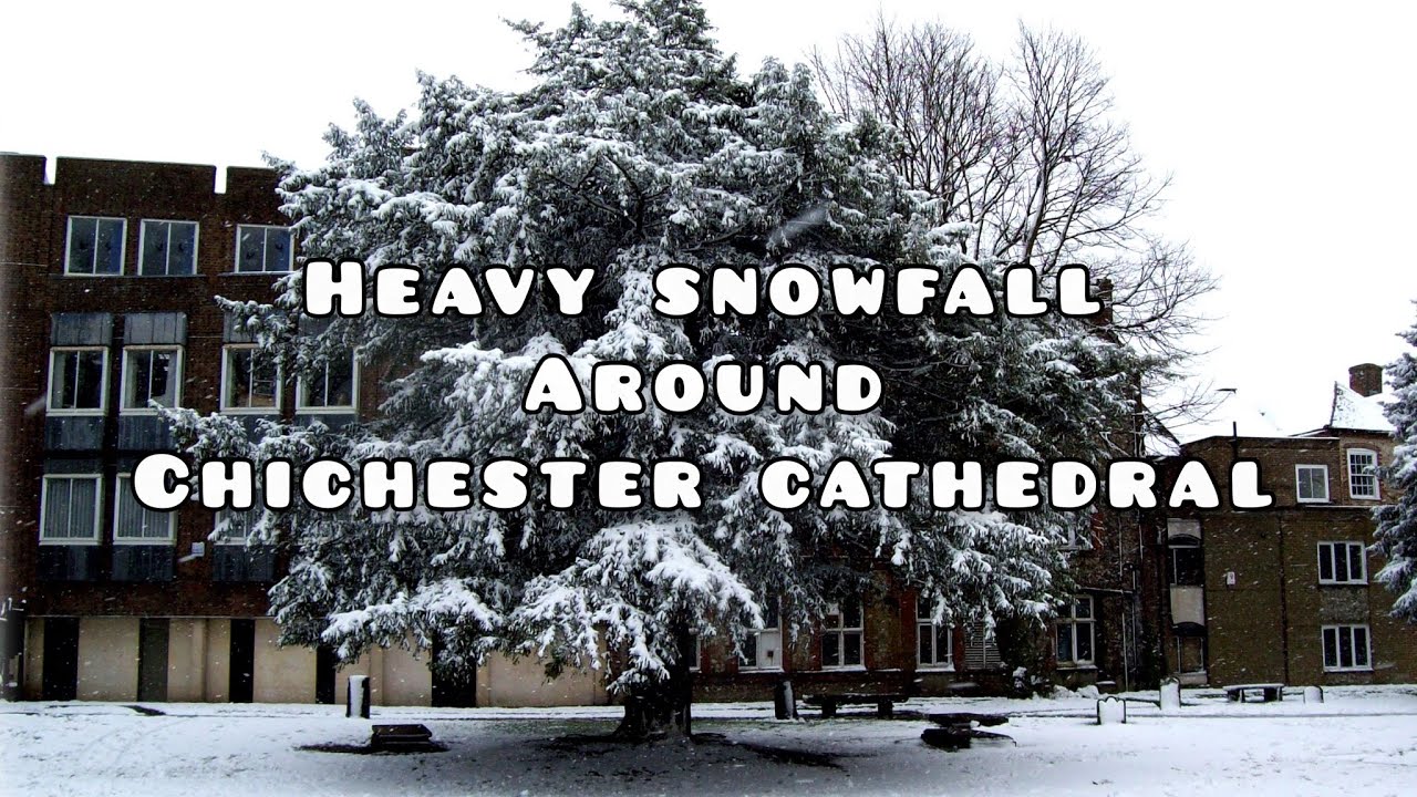 Heavy Snowfall around Chichester Cathedral - YouTube