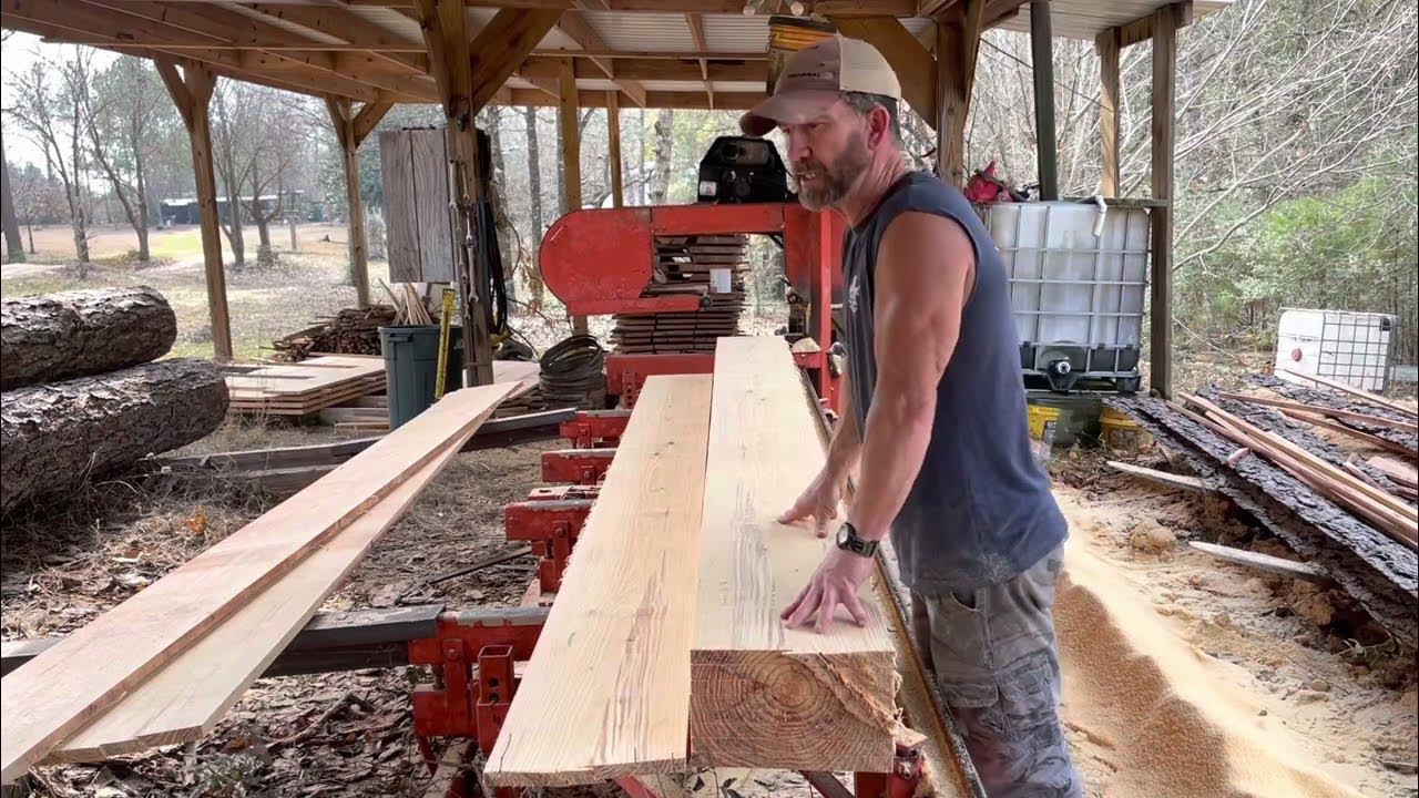 Turning Logs into Lumber on the Sawmill! - YouTube