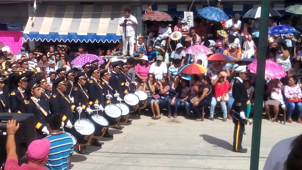 Banda De Guerra (CASTORES) CBTA 62 2017 - YouTube