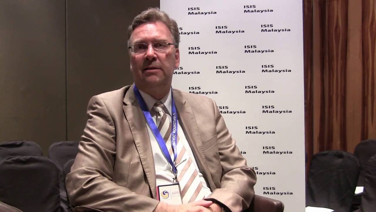 30th Asia Pacific Roundtable: Snaptalks - Dr Frank Umbach - YouTube