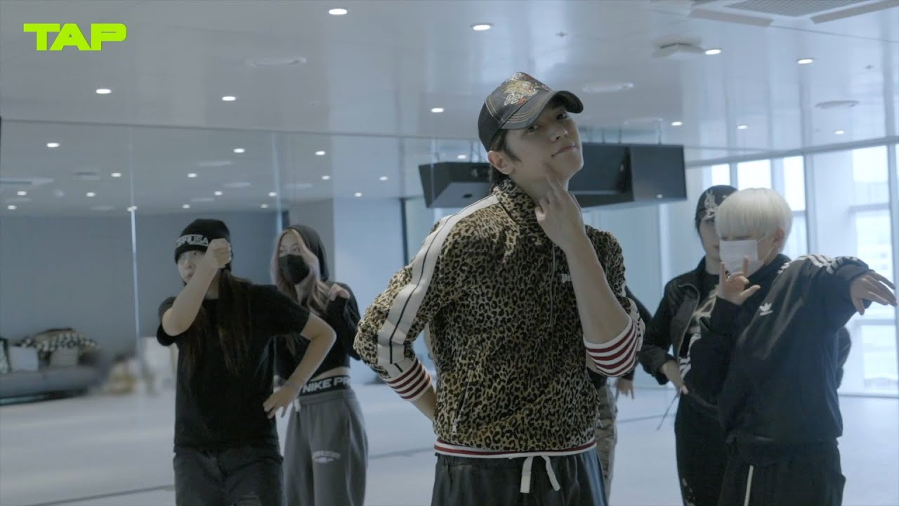 TAEYONG ‘TAP’ Dance Practice Behind the Scene - YouTube