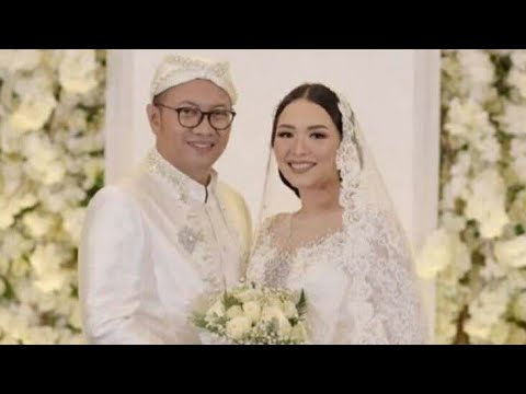 Modyaar ! Digeeembok Bongkaar Perkawinan Dirut Telkomsel Dengan ...