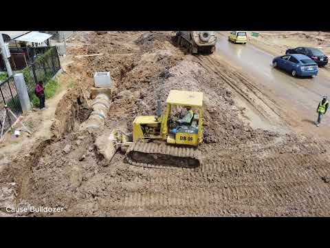 How to Construction of drainage along the national road to maintain the ...