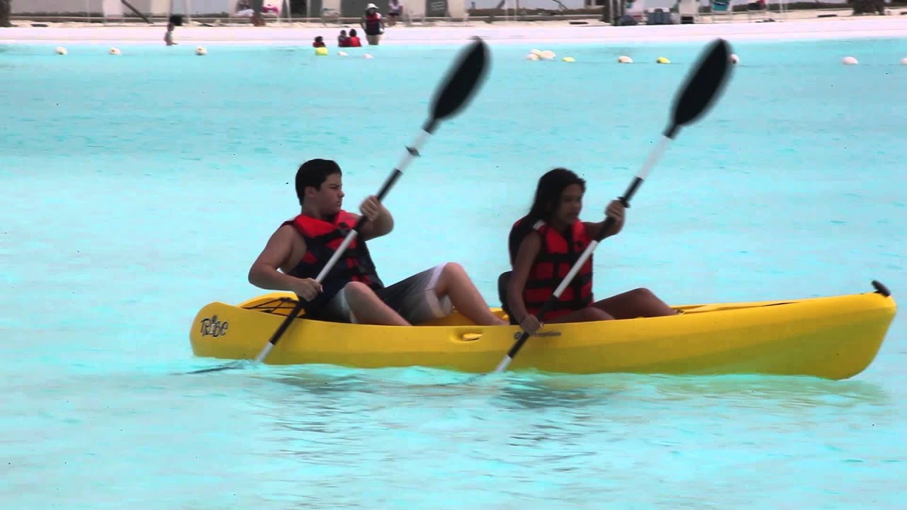Remando en equipo en La Jolla - YouTube