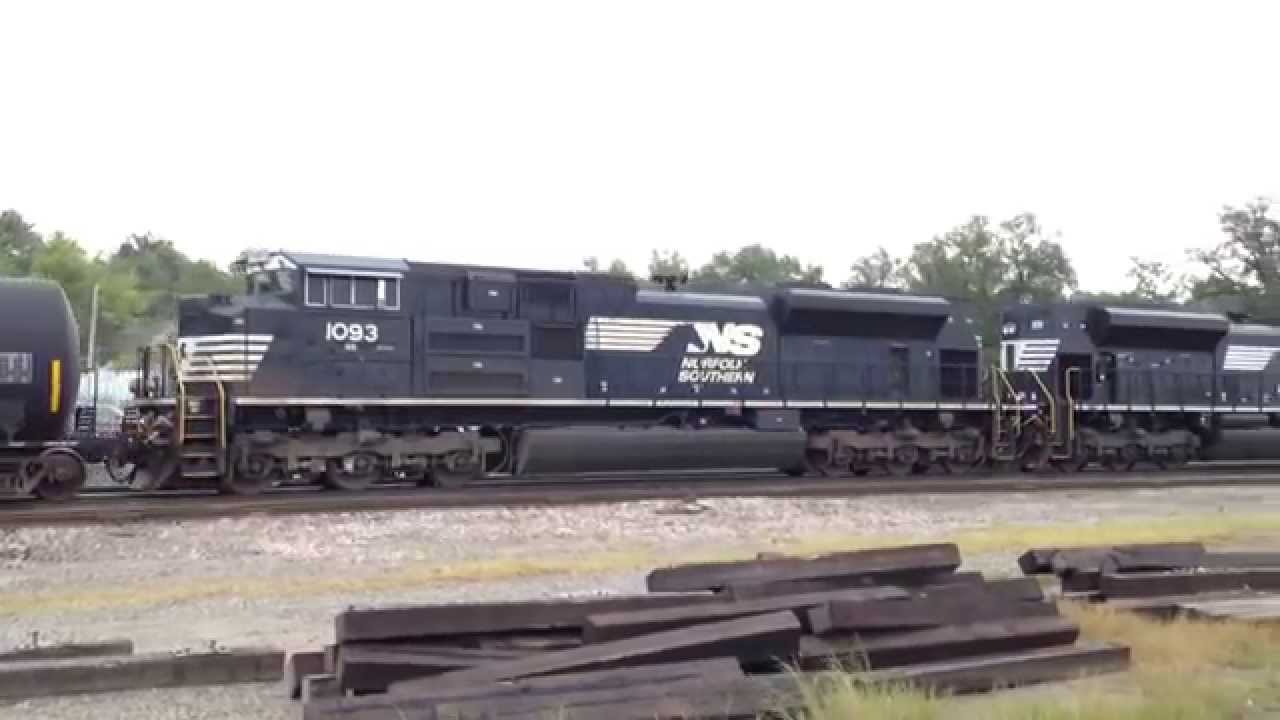 NS "Barcode Unit" Leads BNSF local job! - YouTube