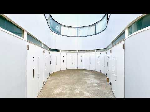 Tokyo Micro Apartment Tour with Incredible Curved Walls! 🤯  – 28.6 sqm / 308 sqft (Ep.112)