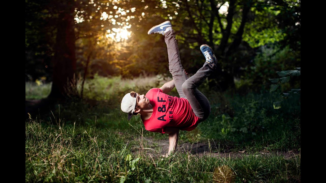 BREAK DANCE VIDEO // EVERYWHERE IS PLAYGROUND by LUMENTO. - YouTube