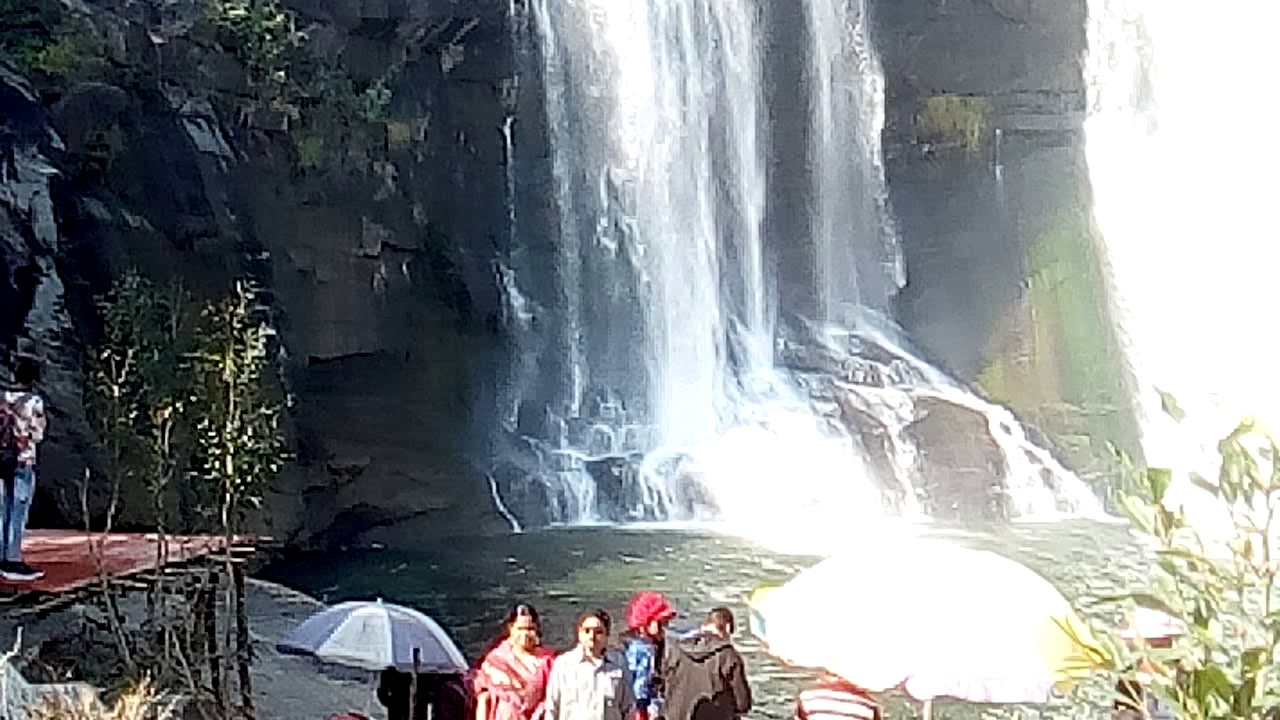 Hundru fall best view ever at down hill - YouTube
