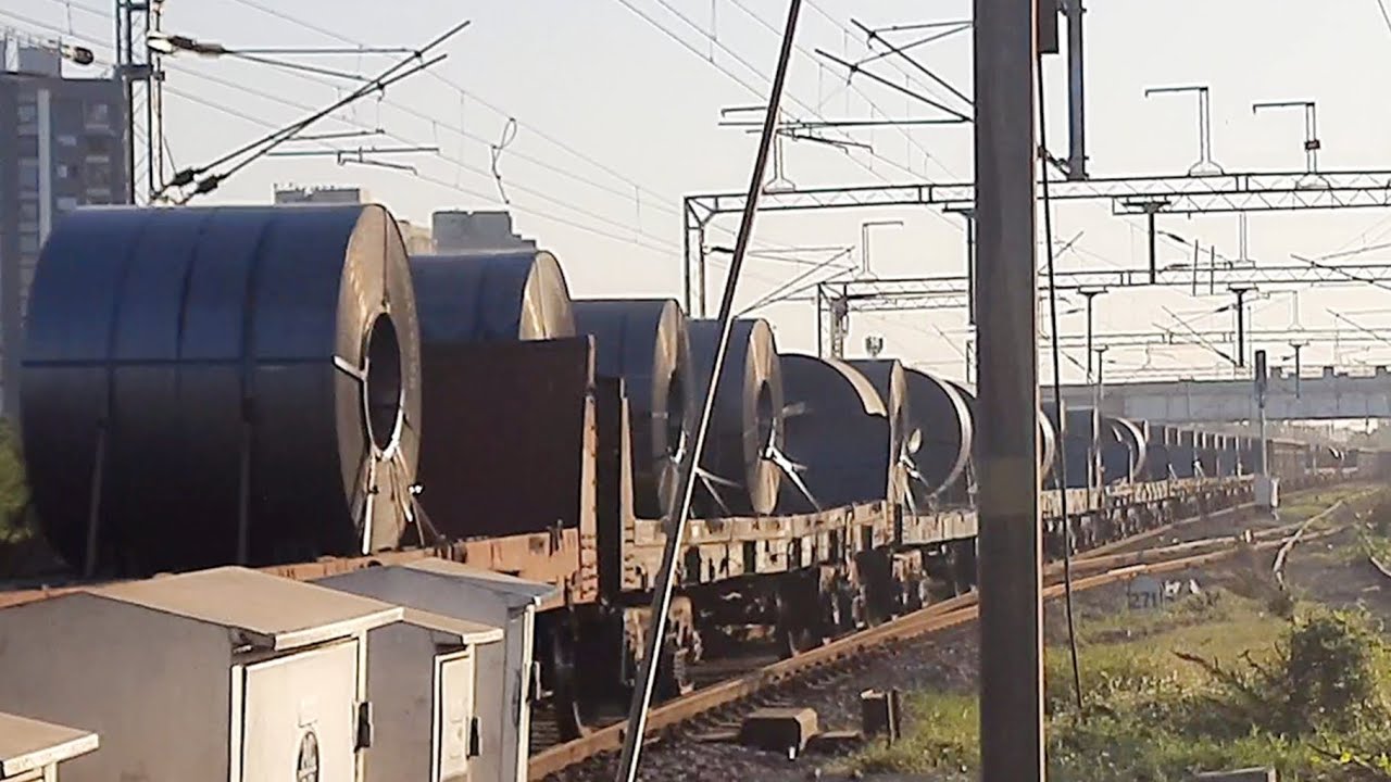 WAG9 hauling heavy Steel sheet rolls & boxn wagon WDG4D with blc wagon ...