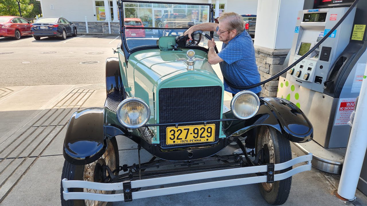 Model T Sunday Drive to the Gas Station - YouTube
