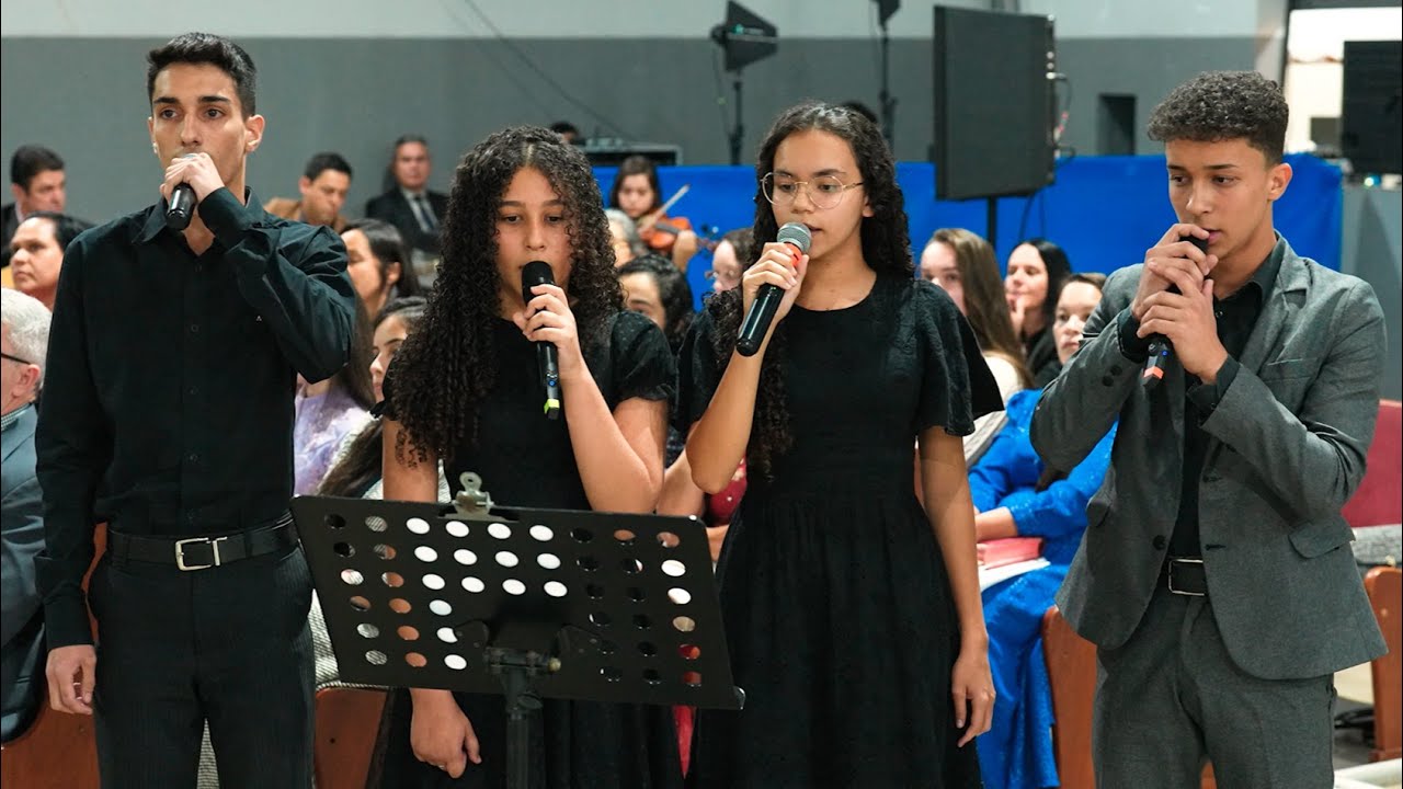 AO MEU REDOR - Paulo Henrique, Matias, Maressa e Ana Maria - YouTube