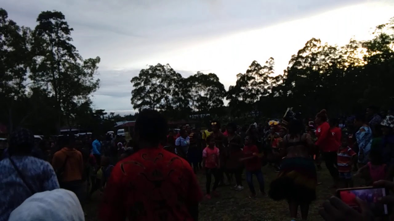 puncak ilaga wisisi - YouTube