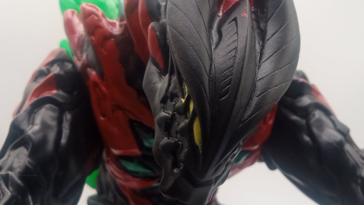 Arch Belial 8" Figure Ultraman Ultra Monster DX Ginga Kaiju Spark - YouTube