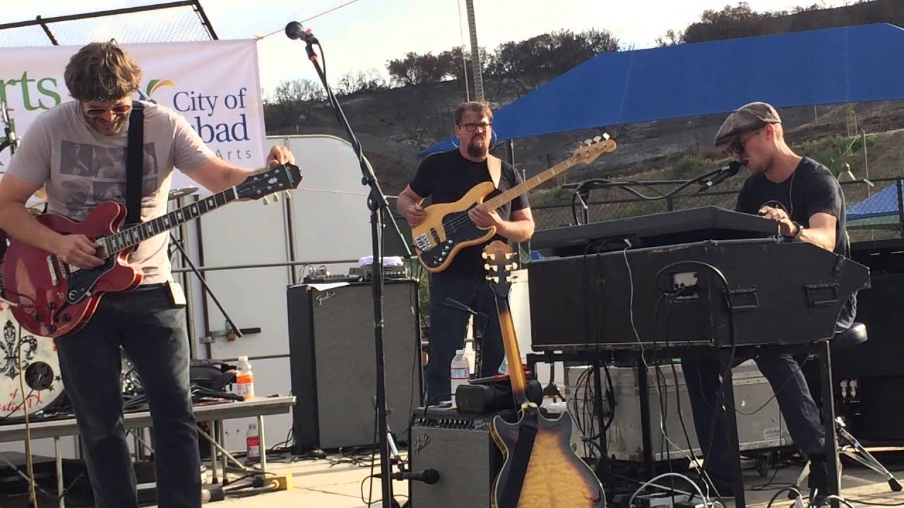 Mingo Fishtrap Behind Em + Papa Was a Rollin' Stone live in Carlsbad ...