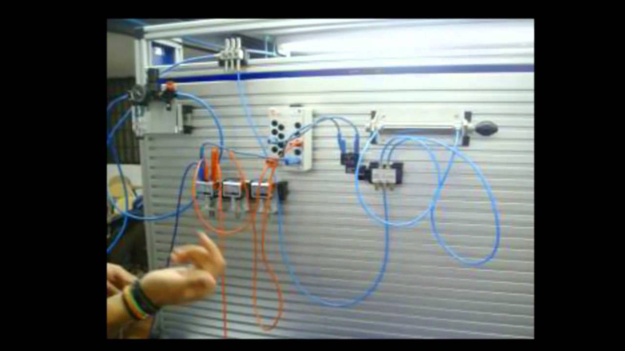 PRACTICAS DE ELECTRONEUMATICA.mp4 - YouTube