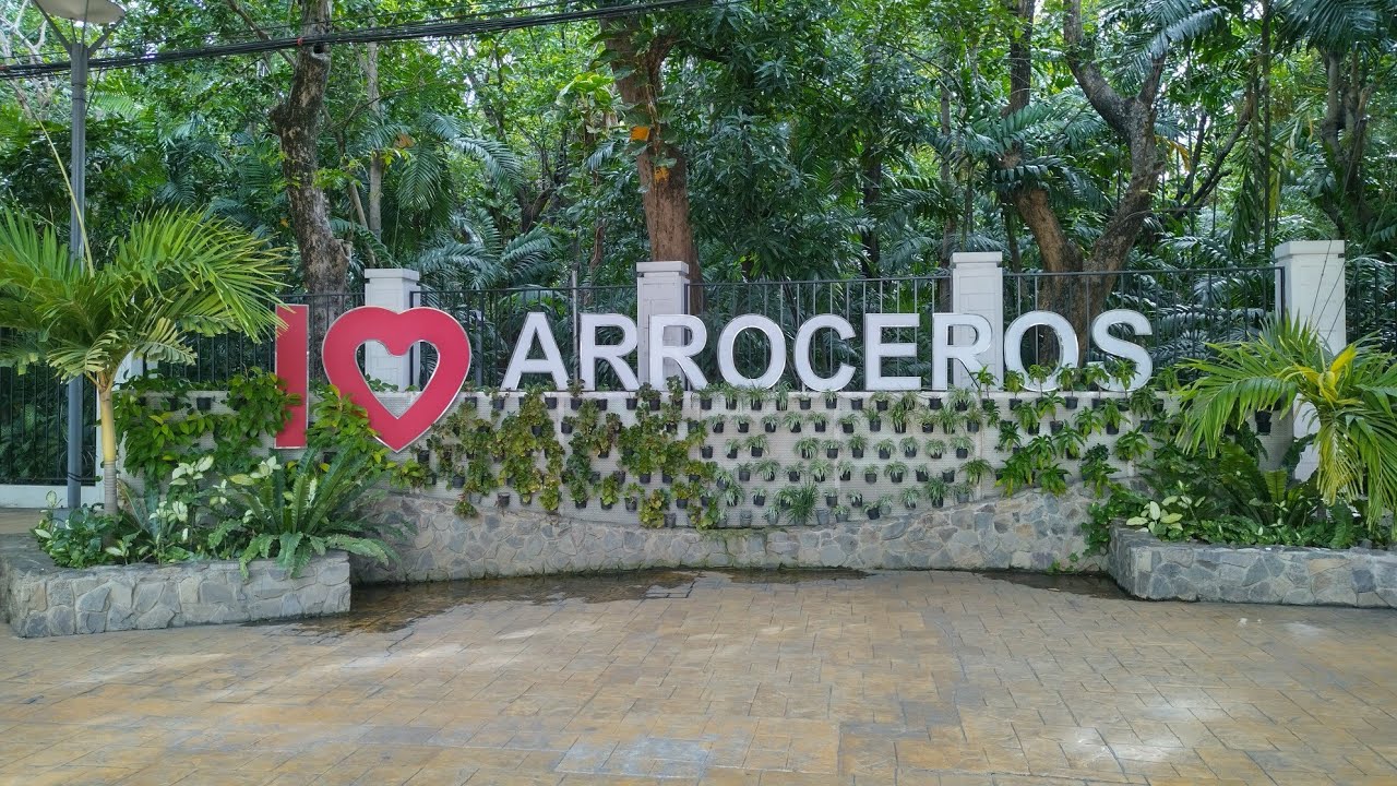 ARROCEROS FOREST PARK (in the heart of Manila) #Arroceros #Manila - YouTube
