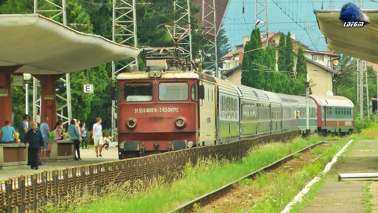 060-EA 40-0014-3 & IR347-2"Dacia" Wien-Bucuresti Nord in Gara Predeal ...