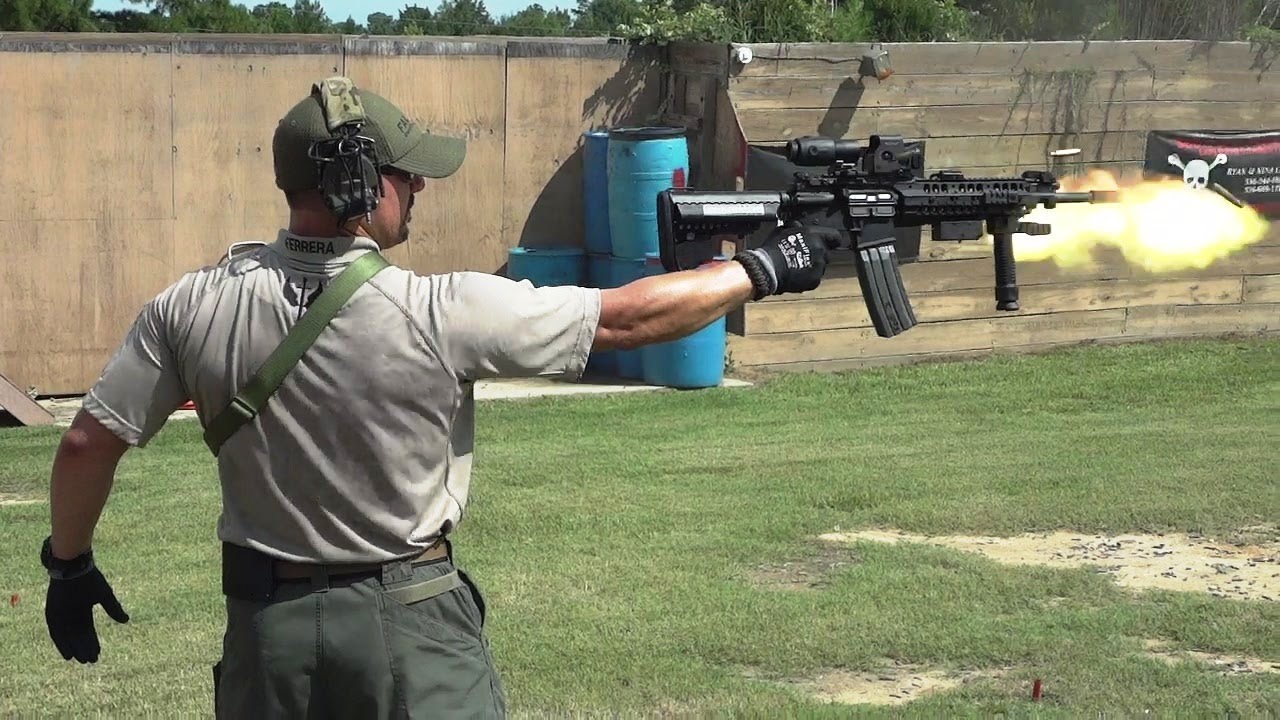 Overkill with Surefire 60 rd mag, full auto (short clip) - YouTube