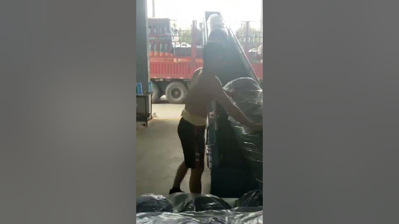 Inclined belt conveyor for loading and unloading - YouTube