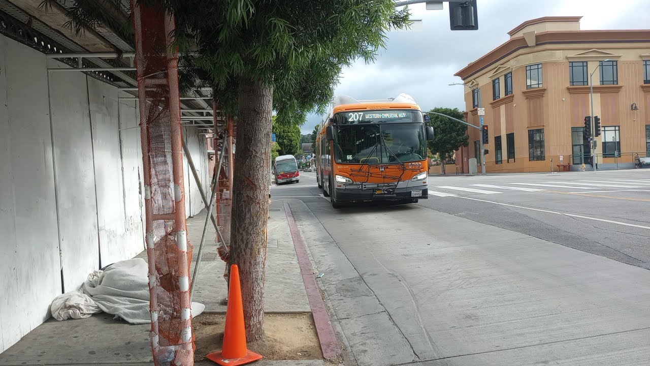 2019 LACMTA New Flyer XN60 8703 - YouTube