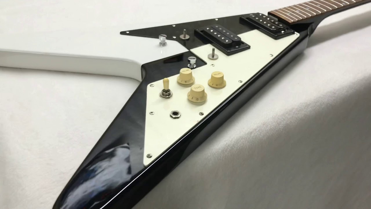 Custom Flying V - Painted Black White Michael Schenker style - Sims ...