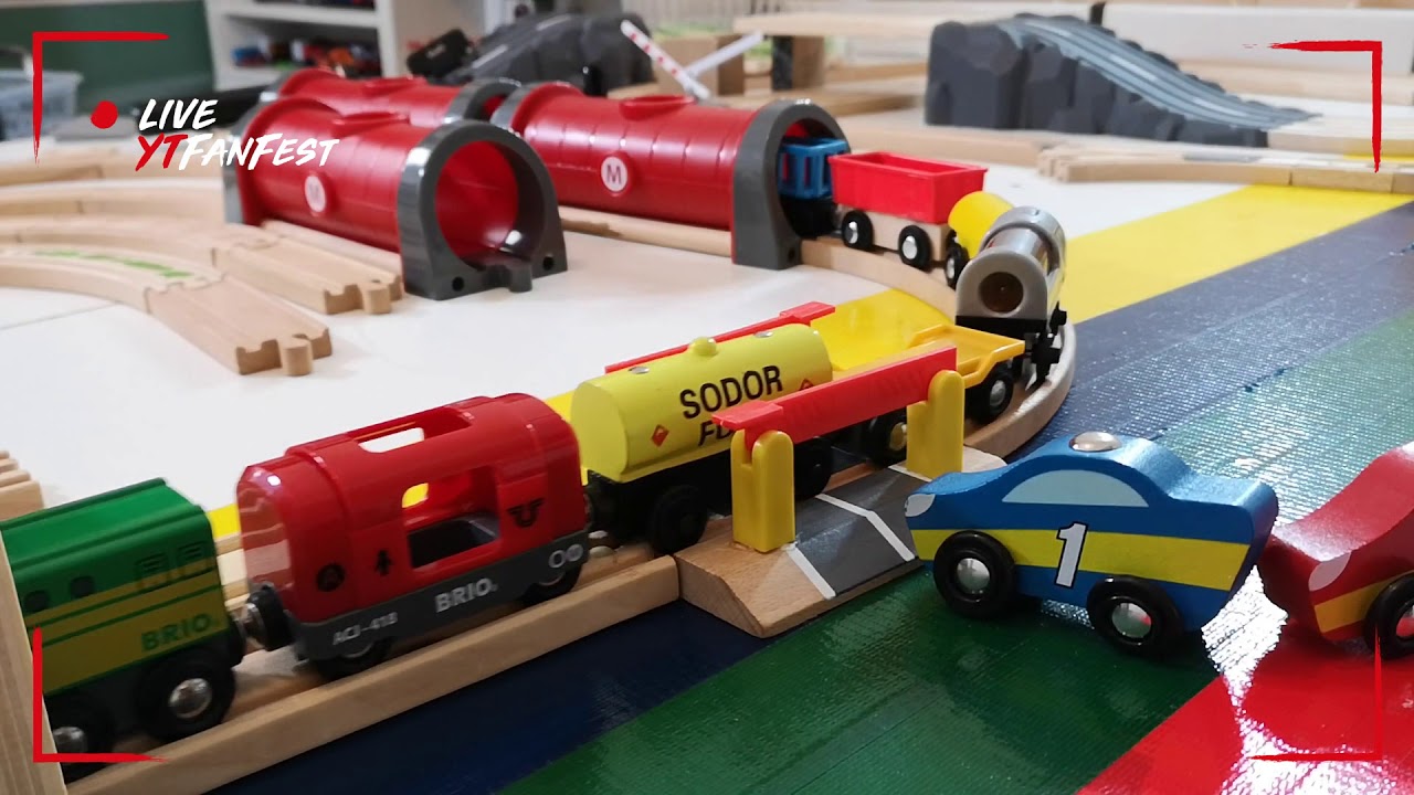 BEST Train crossing, Truck Cars build Railroad Crossing. Learning ...