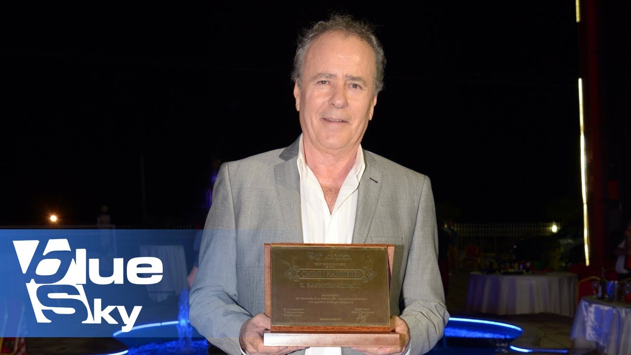 Bashkim Alibali - " Çmimin e Karrieres " Hite Verore 2017 - YouTube