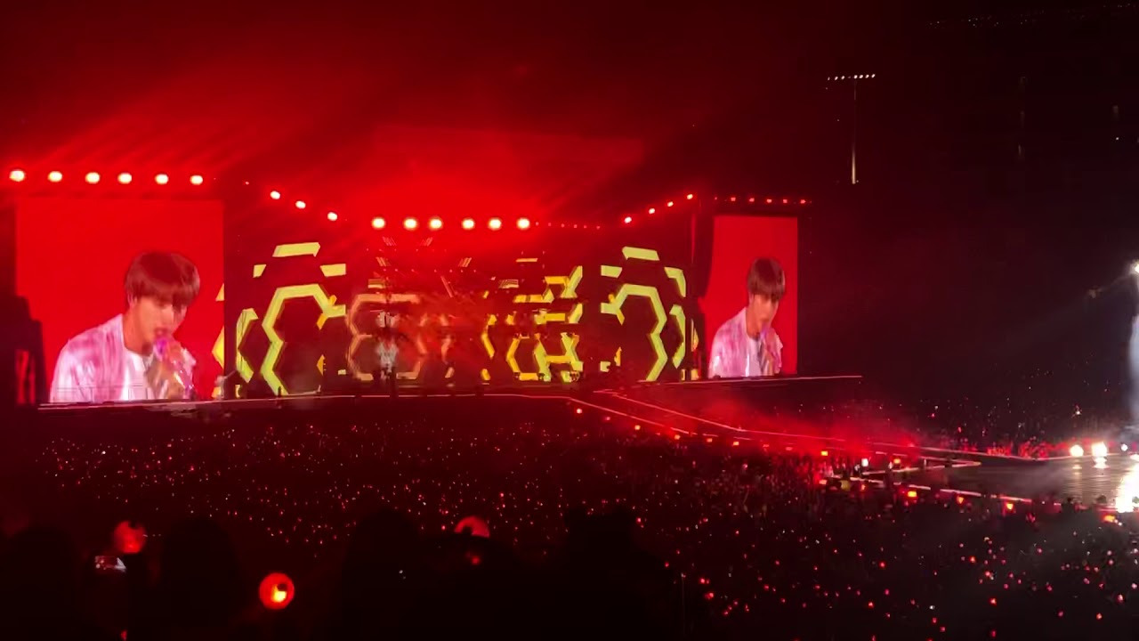 IDOL - BTS at Rose Bowl 2019 Love Yourself:Speak Yourself World Tour ...