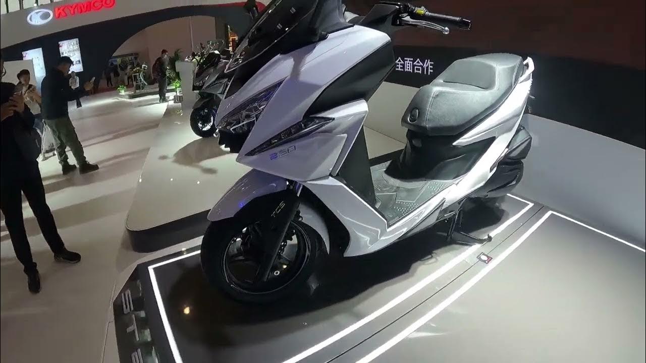 Макси-скутер KYMCO ST250 XCITING. Выставка CHINA MOTOR 23. - YouTube