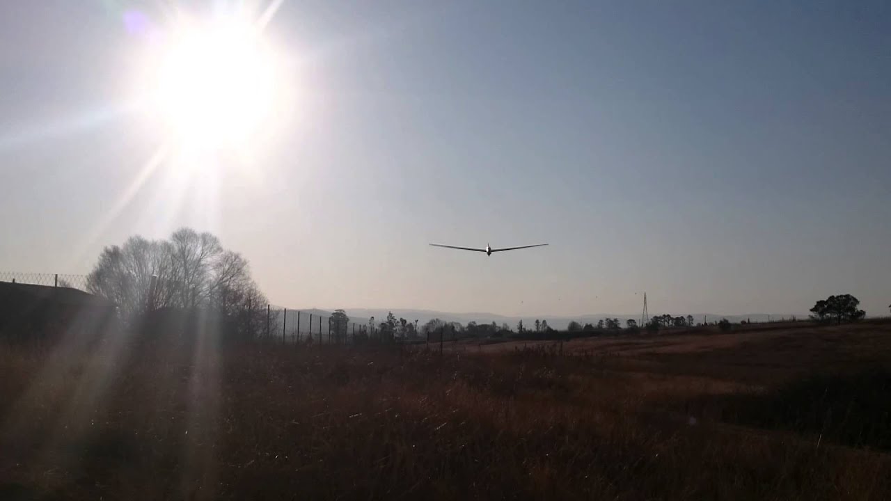 Glider side slip and landing(1) - YouTube