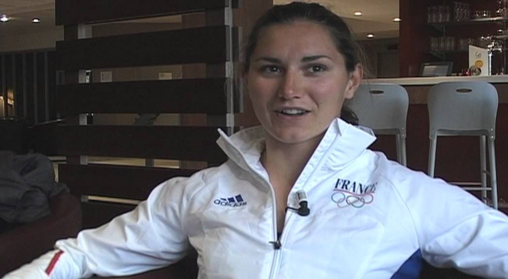 Objectif Londres, l'interview : Sarah GUYOT - YouTube