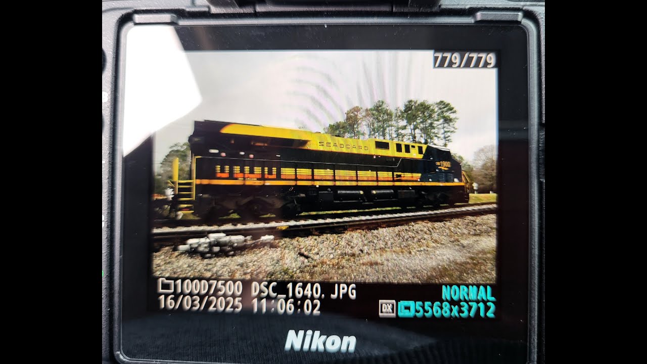 E313 Salak SC CSXT 1900 3 16 25 - YouTube