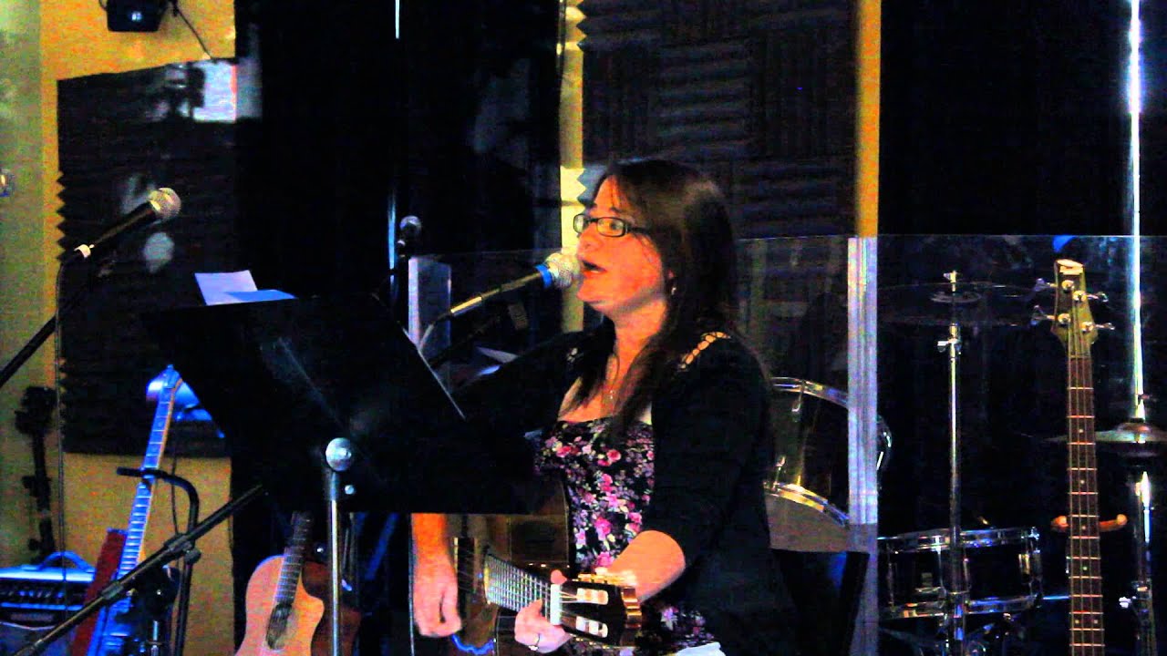 "No Existe Palabra en el Mundo" Sung by Angela Cea Astete - YouTube