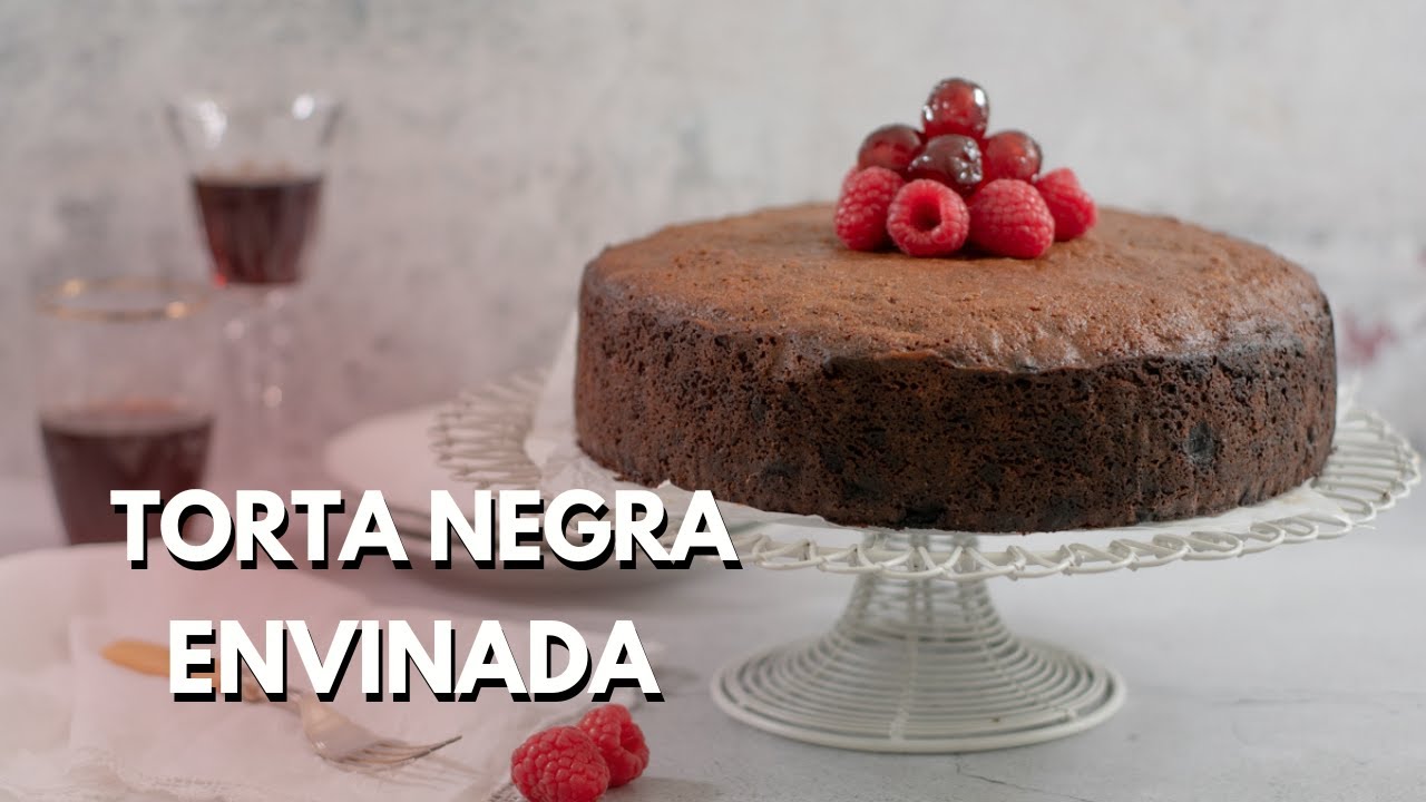 Cómo hacer una Torta Negra Envinada Colombiana - Húmeda - YouTube