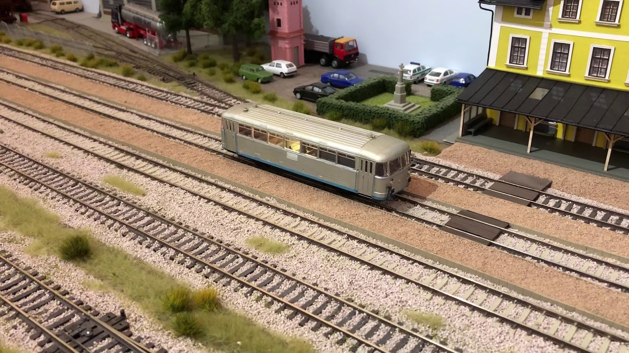 Croatian Railway HZ 7121 Railbus - YouTube