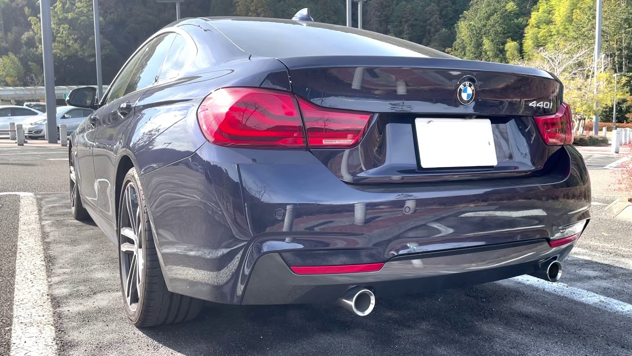 F36 BMW 440i Grancoupe startup and revs - YouTube