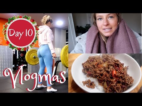 FAT BURNING BOOTY WORKOUT & ORGANISING MY WARDROBE | Vlogmas Day 10