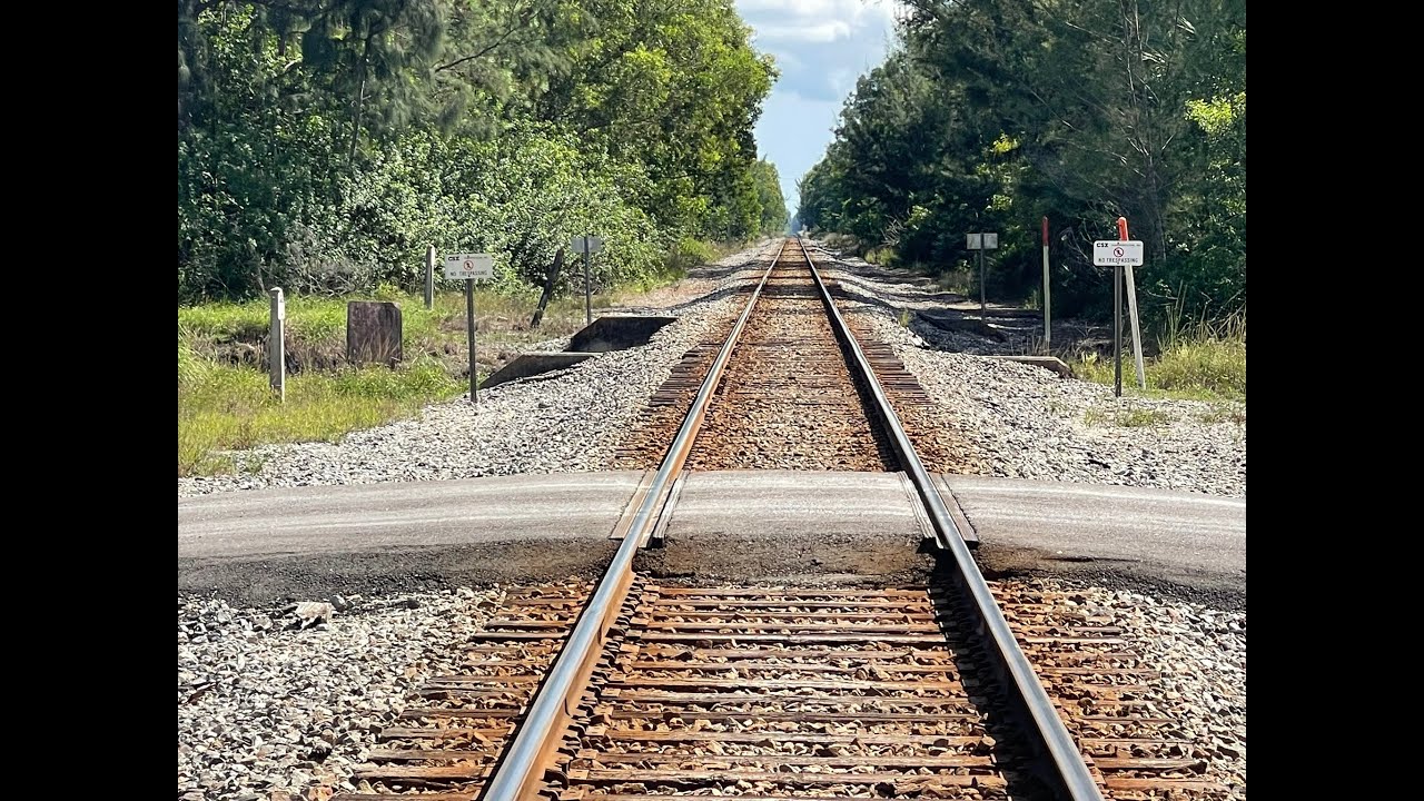 Amtrak Silver Meteor Crossing C18 Canal - YouTube