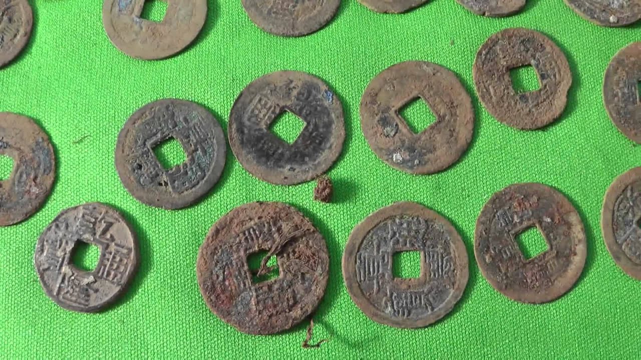 Chinese Coin Hoard found in UK - YouTube