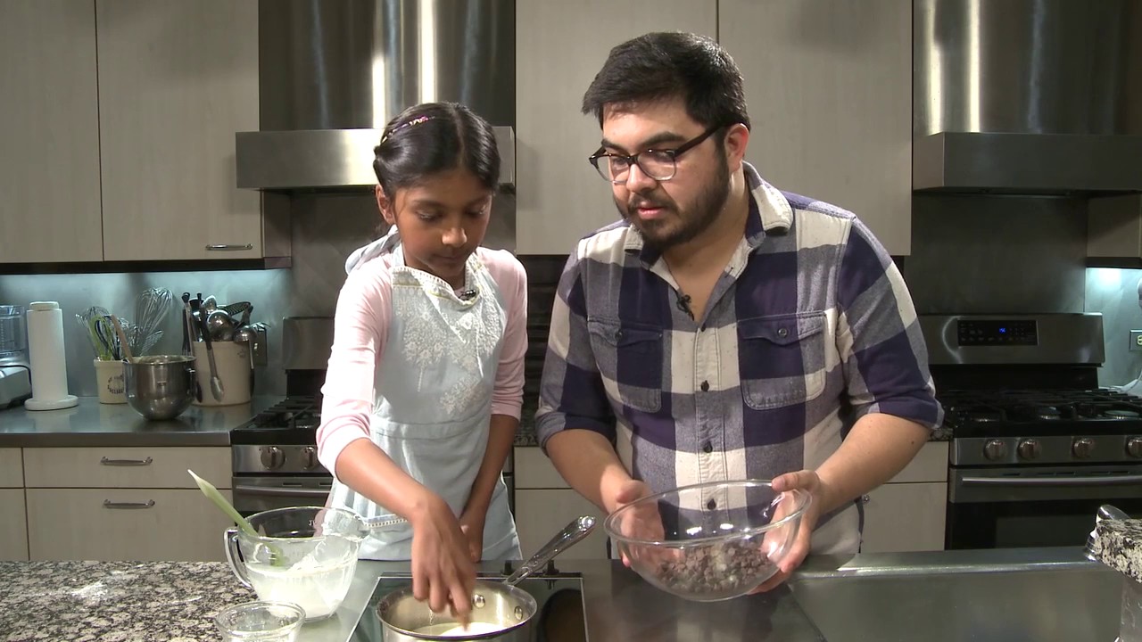 'MasterChef Junior' contestant Avani Shah visits the Tribune test ...