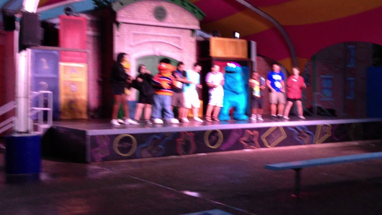 Elmo Rocks Show at Sesame Place - YouTube